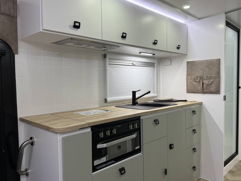 Buy 2025 Design Rv Forerunner 211-R V10 - RV Central